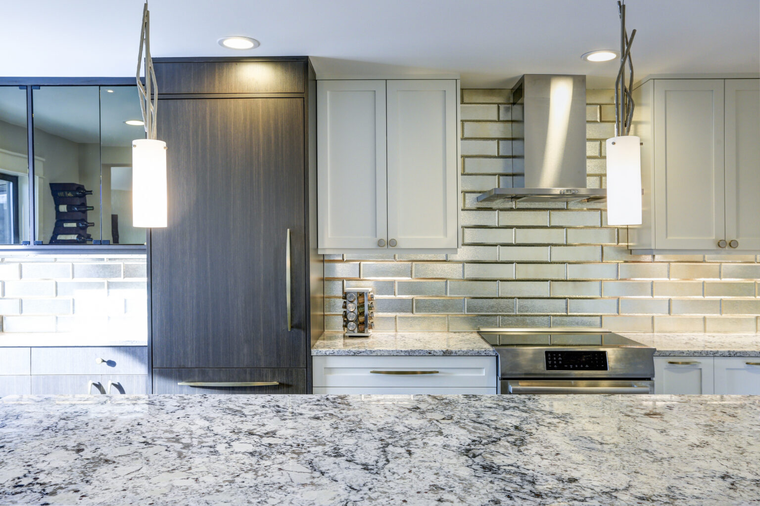 7 Benefits of Choosing Quartzite Countertops for Your Kitchen | Wise ...